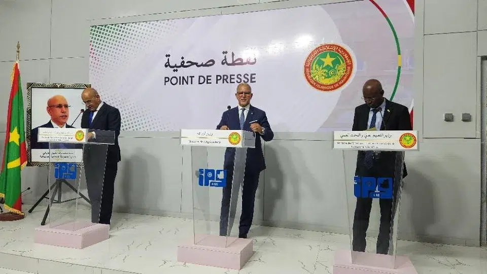 Le ministre de l’Enseignement supérieur commentant la formation des ...