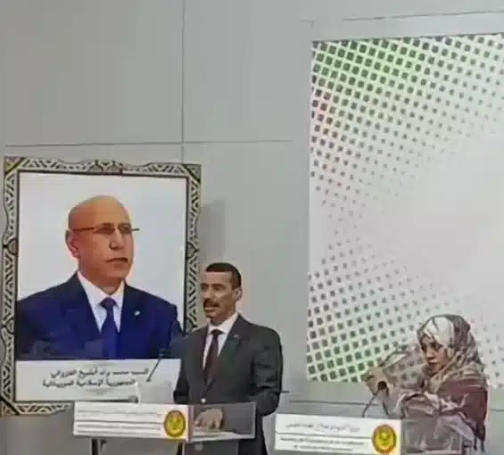 Quand la ministre Houda Bint Babaah recadre le porte-parole du ...