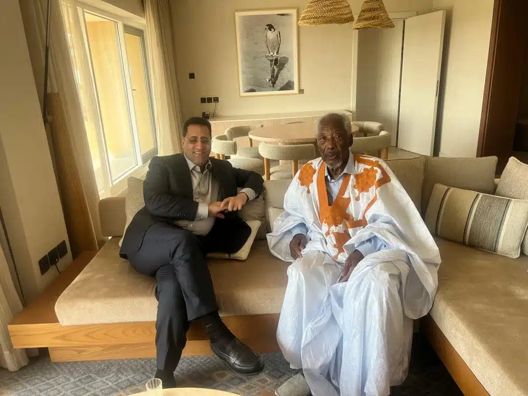 Le Premier ministre Moctar Ould Djay rend visite à Messaoud Ould ...